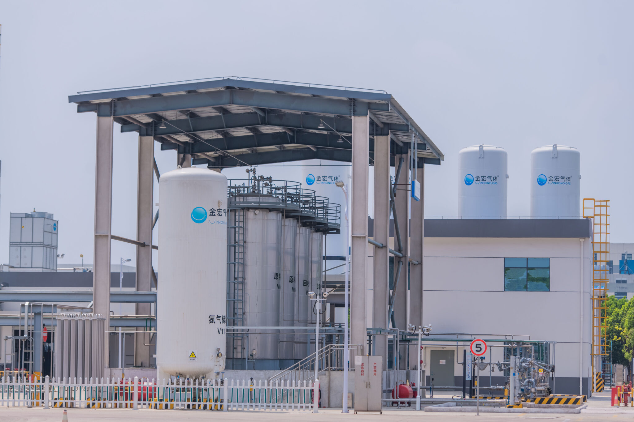 How Helium Pressurization Technology Balances Low Cost and High Reliability in Aerospace ...